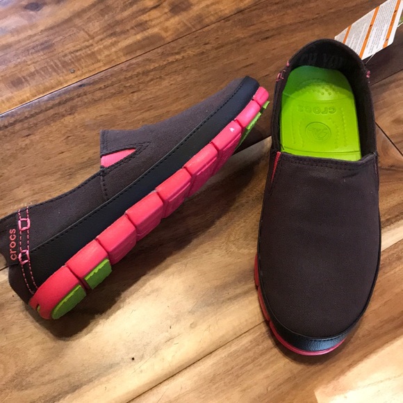 CROCS | Shoes | Crocs Stretch Sole Loader Bnwt Relaxed Fit | Poshmark